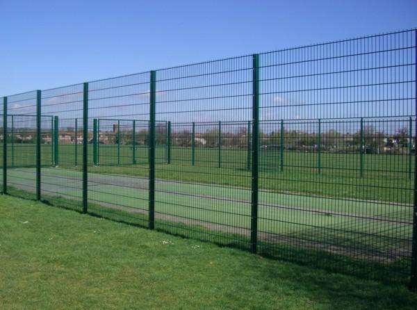 Wire Mesh Fence Installation